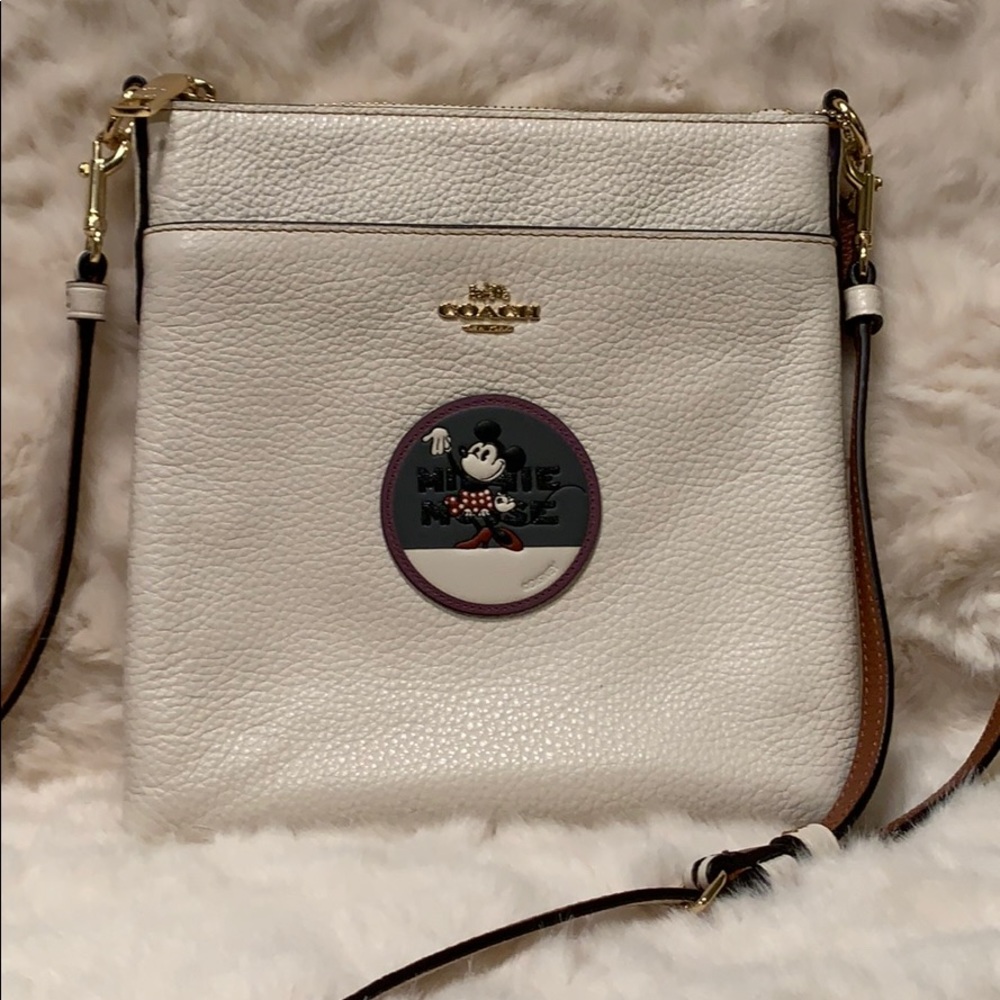 Coach Crossbody Bag Featuring Minnie Mouse - Gem